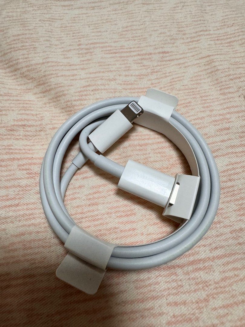 Apple USB-C to Lightning Cable, Mobile Phones & Gadgets, Mobile ...