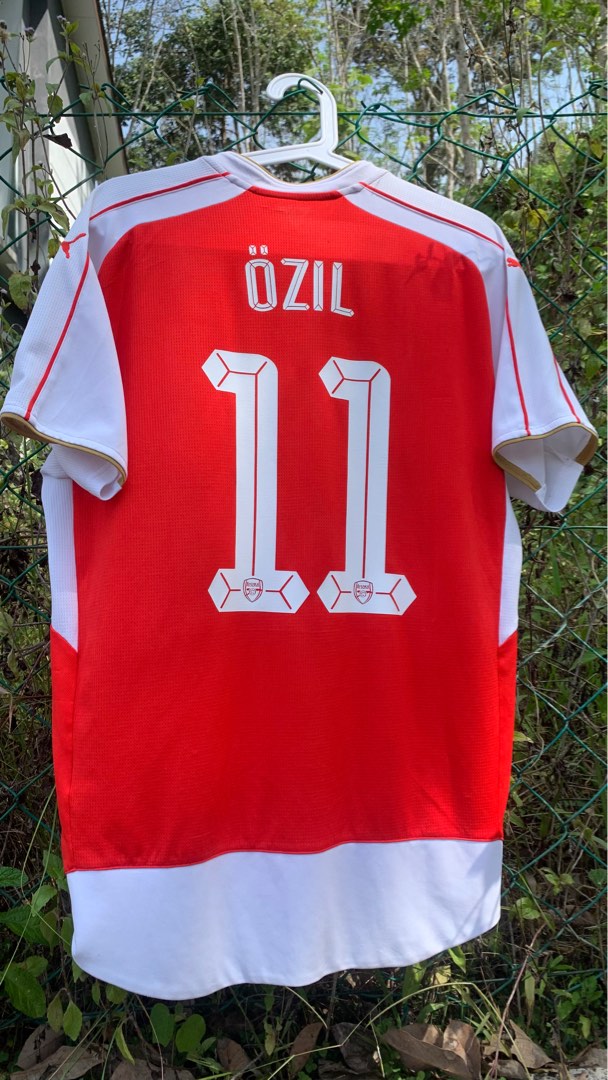 Arsenal home kit jersey No.11 OZIL, Men's Fashion, Activewear on Carousell