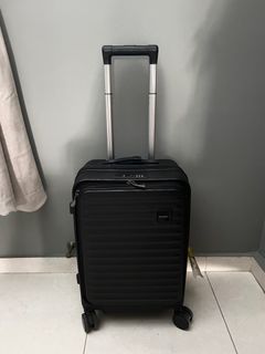 qbox luggage ride on kids cabin travel luggage, Hobbies & Toys, Travel ...