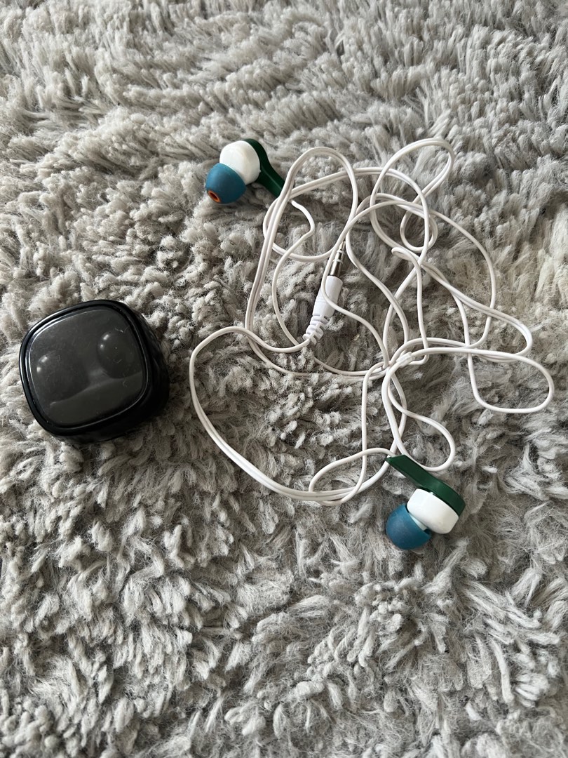 Free Earphones, Audio, Earphones on Carousell