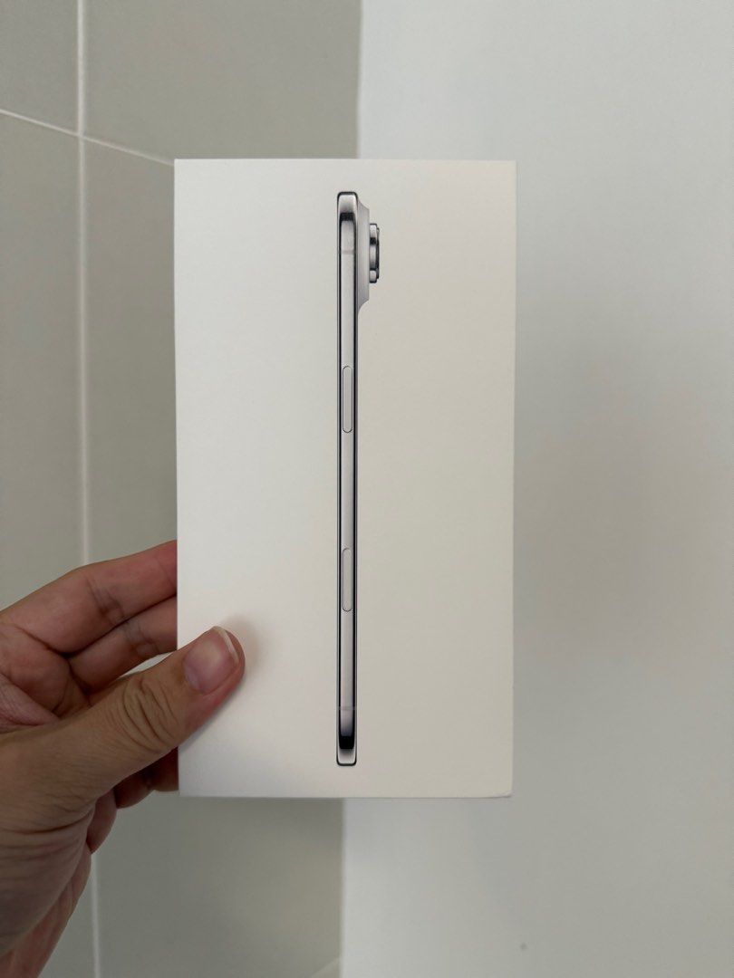 iPhone Air Sky Blue 256GB, Mobile Phones & Gadgets, Mobile Phones ...