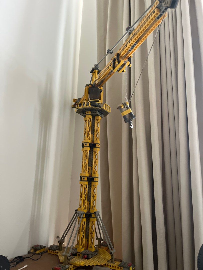 LEGO Technic 42009 Mobile Crane MK II, Hobbies & Toys, Toys & Games on ...