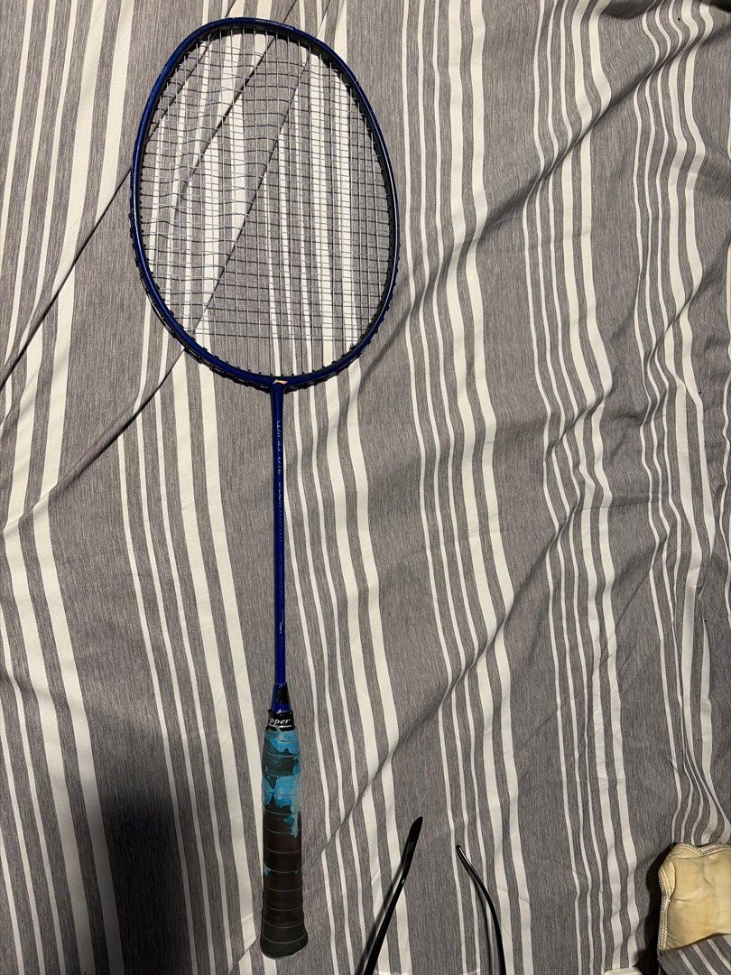 Li Ling Badminton Racket, Sports Equipment, Sports & Games, Racket ...
