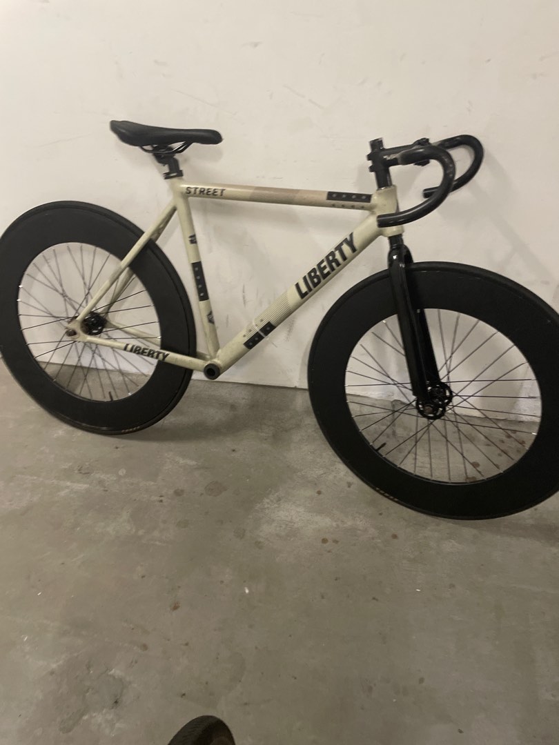 Liberty Street Fixed Gear Bike, Sports Equipment, Bicycles & Parts ...