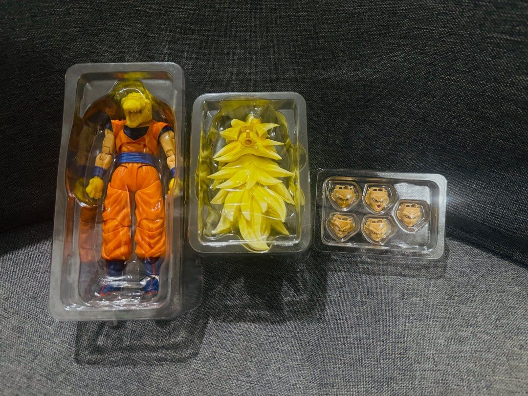 (NOT SHF Figuarts) Dragon Ball Z Red Bolt Studio/ Lionheart / Beast ...