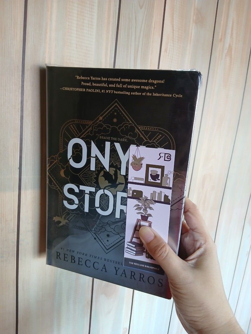 Onyx Storm by Rebecca Yarros sprayed edges, Hobbies & Toys, Books ...