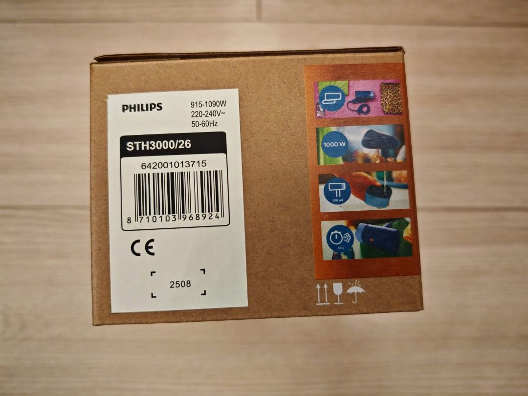 Philips STH3000/26 手提式蒸氣掛熨機 Handheld Garment Steamer, 家庭電器, 熨斗及掛熨機 ...