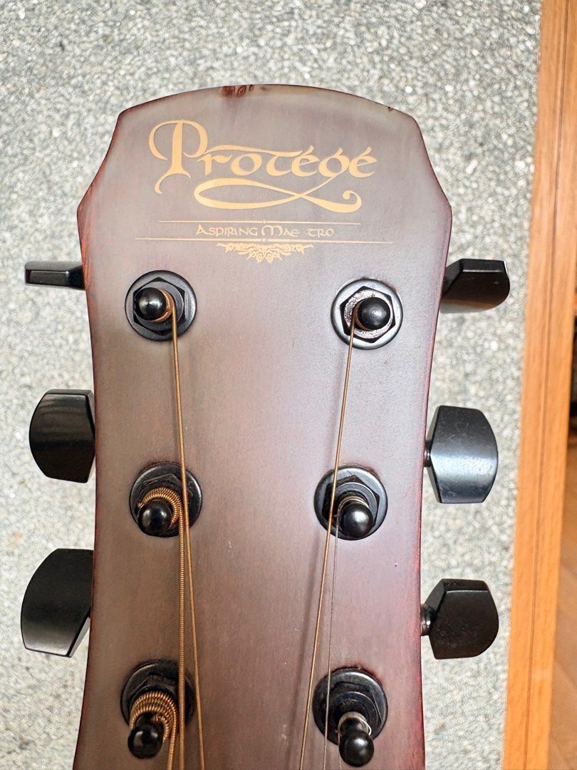Protege Aspiring Maestro JR Acoustic Guitar, Hobbies & Toys, Musical ...