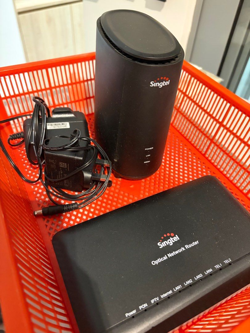Singtel Optical Network Router and Mesh, Computers & Tech, Parts ...