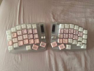 Split Mefhanical keyboard - keebio Quefrency 65% keyboard, Computers ...
