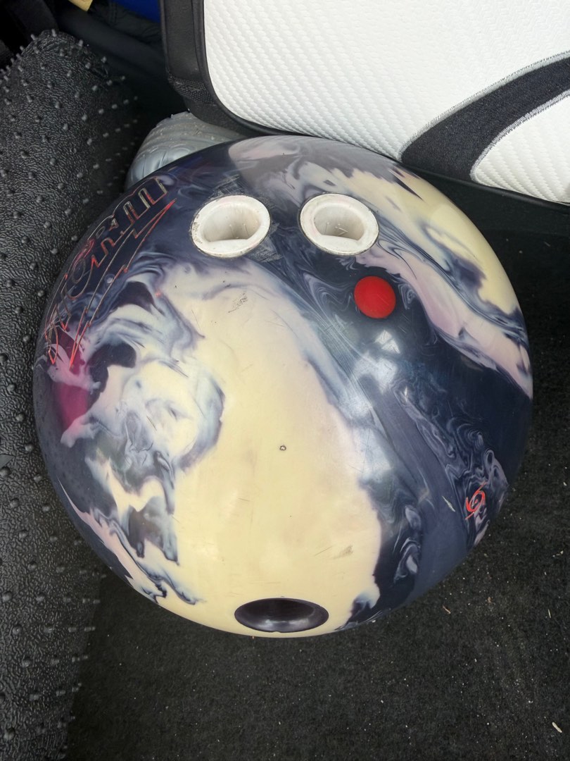 Storm Phaze AI, Sports Equipment, Sports & Games, Billiards & Bowling ...
