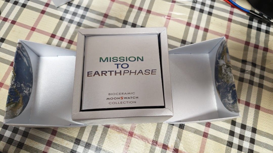 Swatch x Omega Bioceramic Moonswatch - Mission to Earthphase, Luxury ...