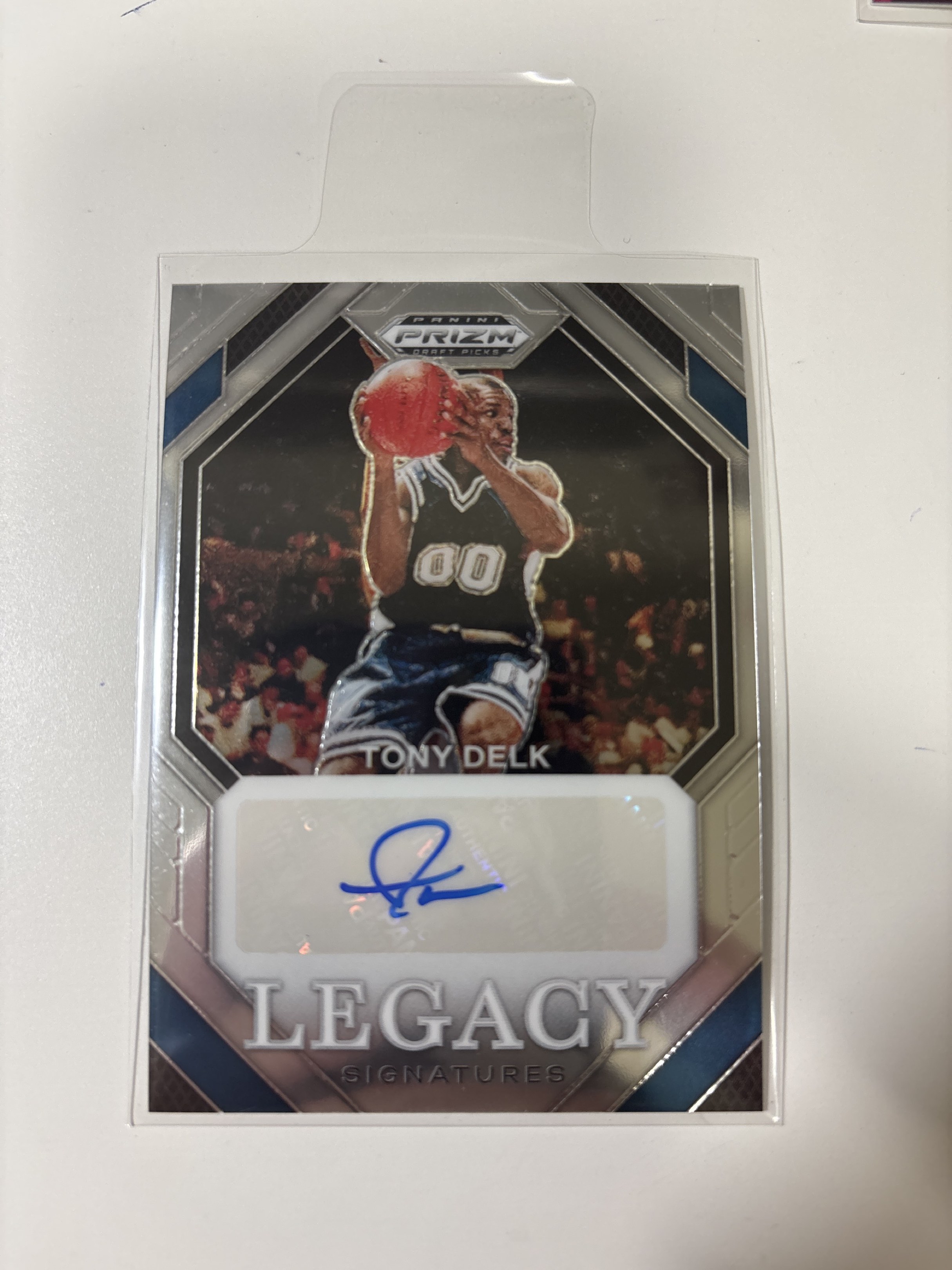 Tony Delk auto, Hobbies & Toys, Toys & Games on Carousell