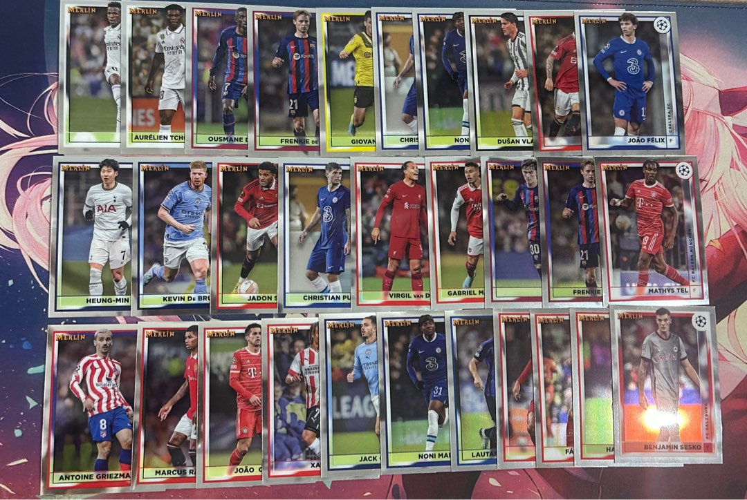 Topps Merlin 2022-23 Base cards ( 30 cards , only bigger teams ...