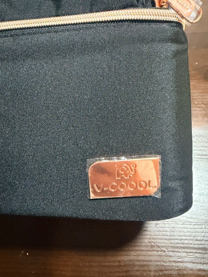 V-Coool Insulated Breastmilk Cooler Bag - Black, Babies & Kids, Nursing ...