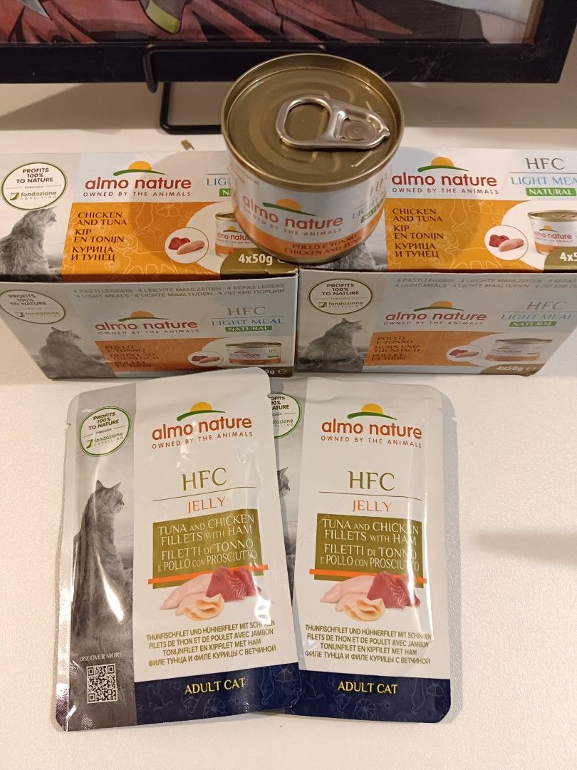Almo Nature Cat Wet Food and 2 pkt tuna and chicken fillets with ham ...