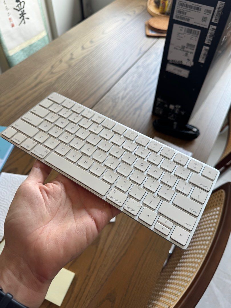 Apple Magic Keyboard - UK, White, Computers & Tech, Parts & Accessories ...