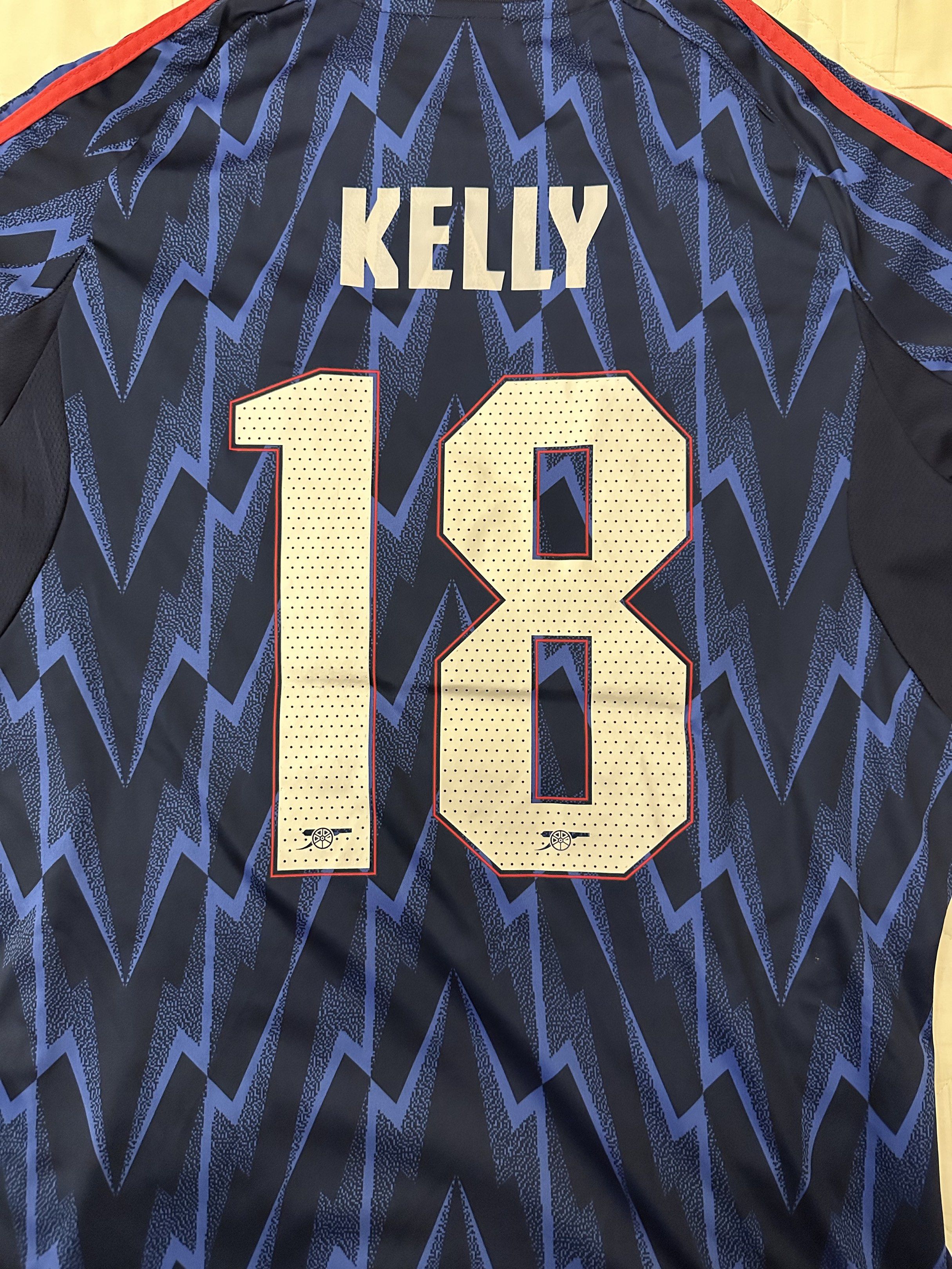 arsenal 25/26 3rd kit (kelly 18), Women's Fashion, Activewear on Carousell