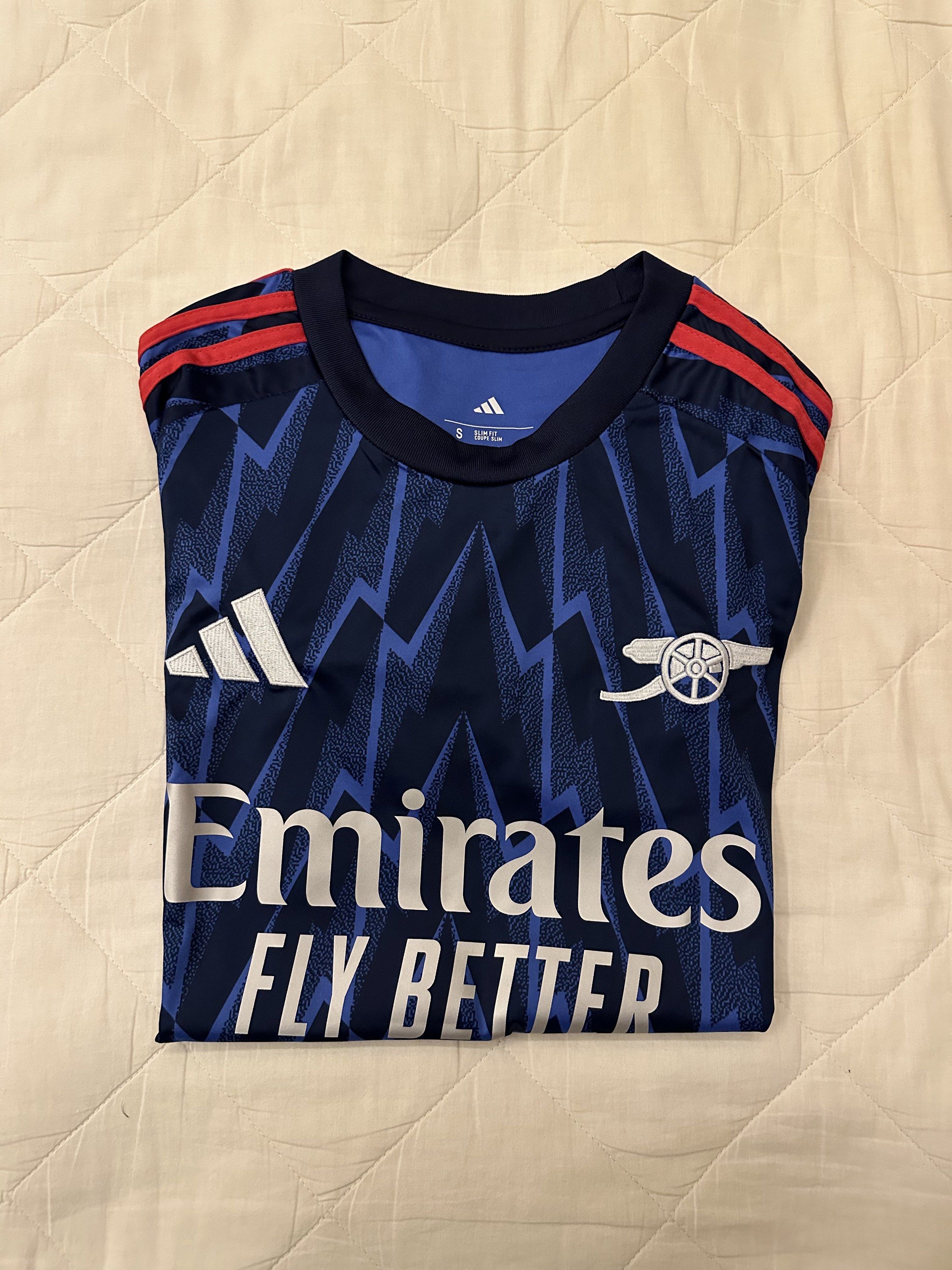 arsenal 25/26 3rd kit (kelly 18), Women's Fashion, Activewear on Carousell