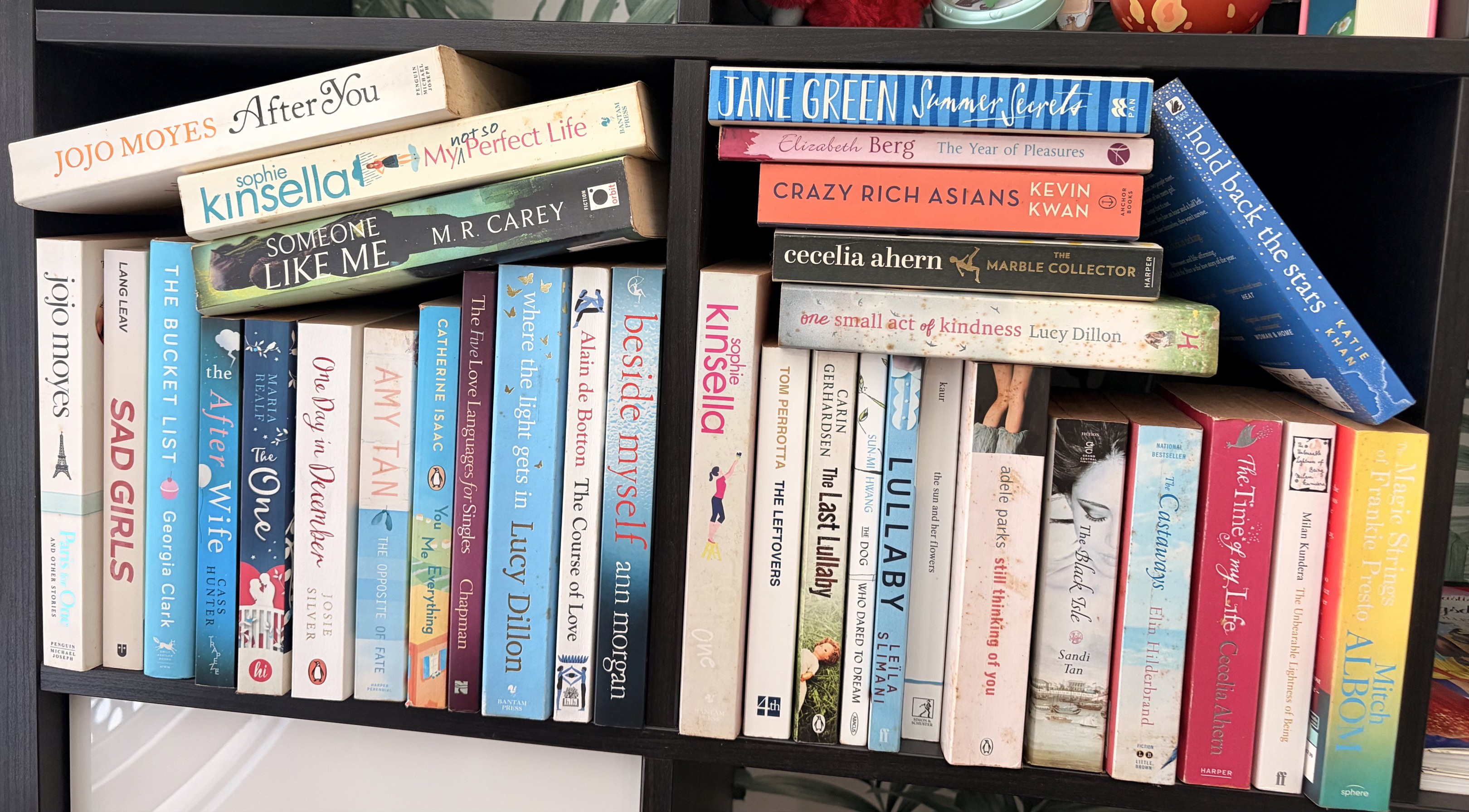 Assorted Fiction Books - Jojo Moyes, Sophie Kinsella, etc., Hobbies & Toys, Books & Magazines ...