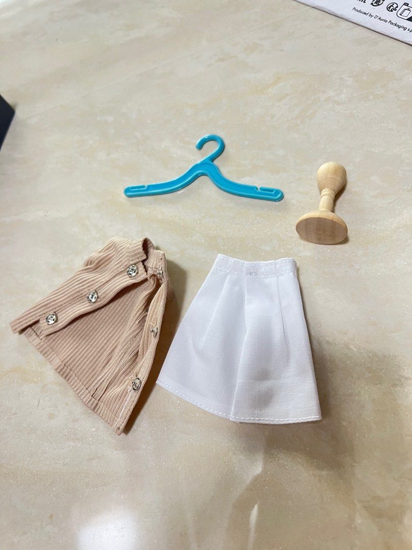 Barbie doll 11.5 inch custom clothings hanger hat mannequin, Hobbies ...