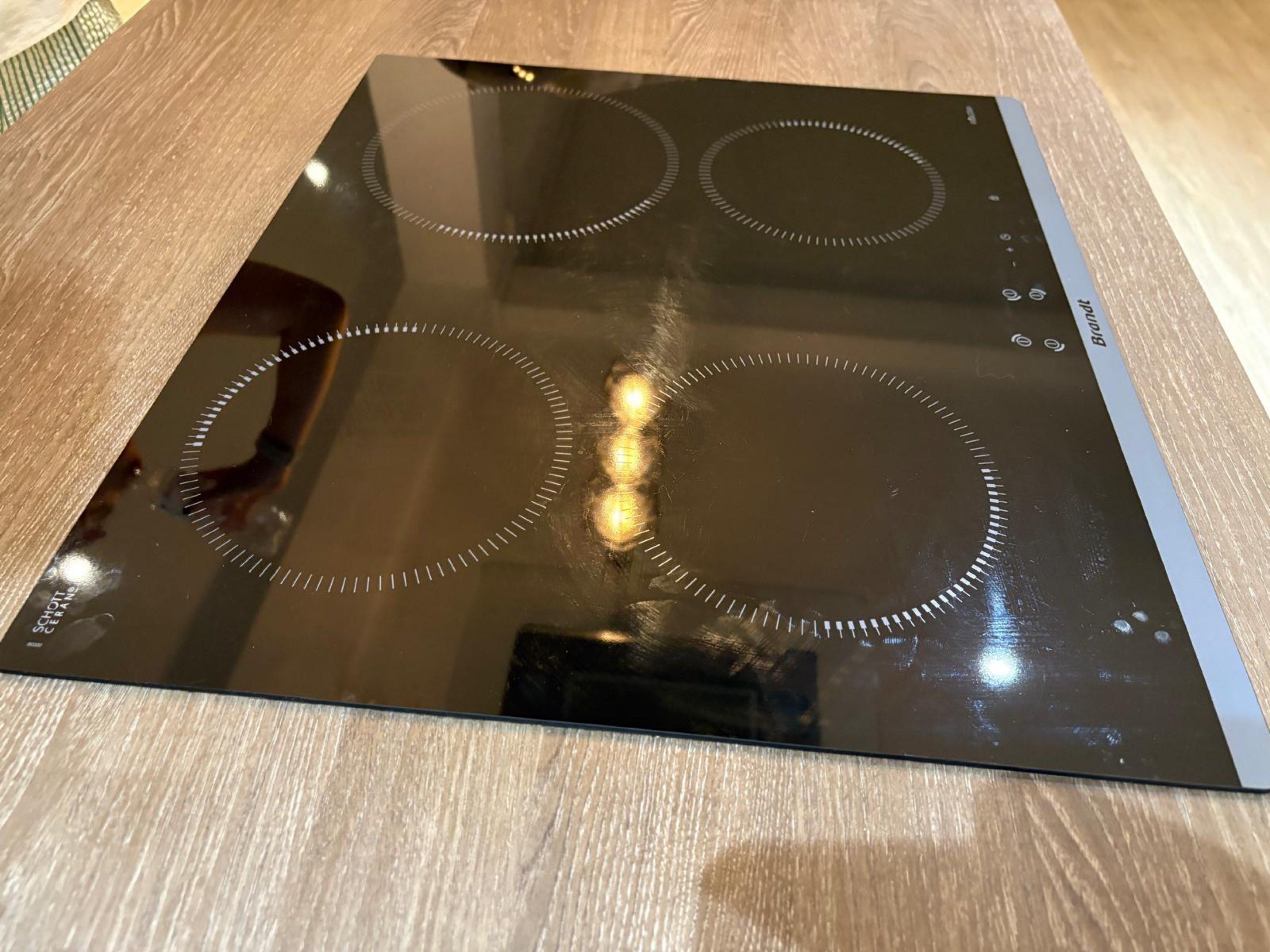Brandt Induction Cooktop - 4 Burners, TV & Home Appliances, Kitchen ...