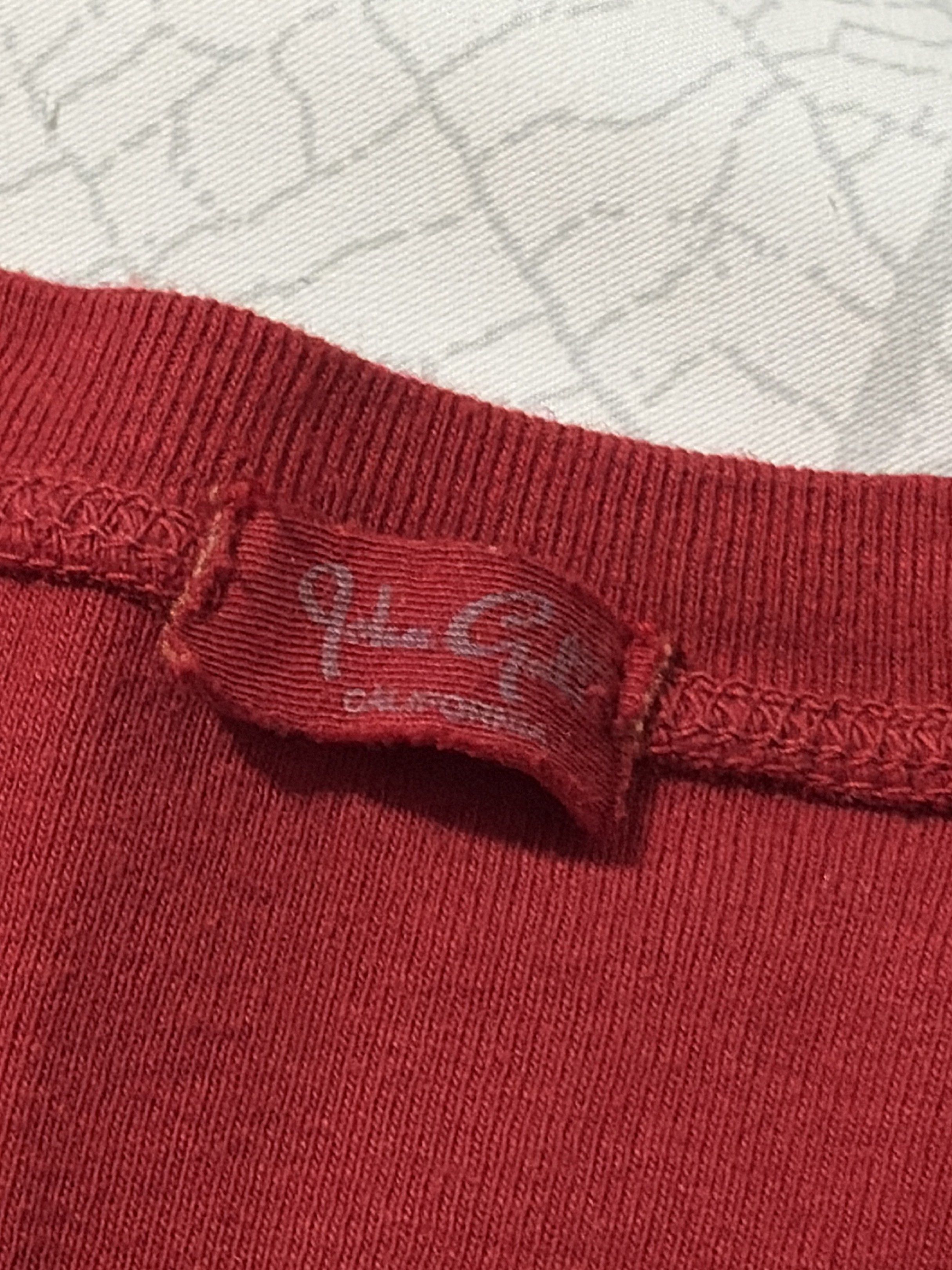 Brandy Melville Radio Silence Hailie Top, Women's Fashion, Tops, Shirts ...