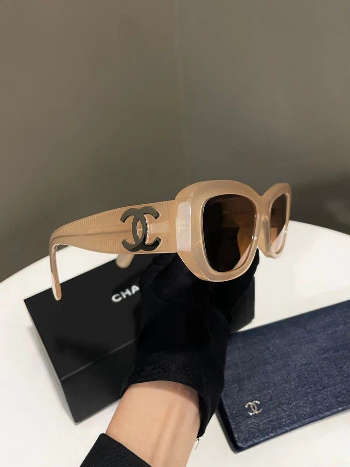 Chanel Cc Rectangle Sunglasses, Luxury, Accessories on Carousell