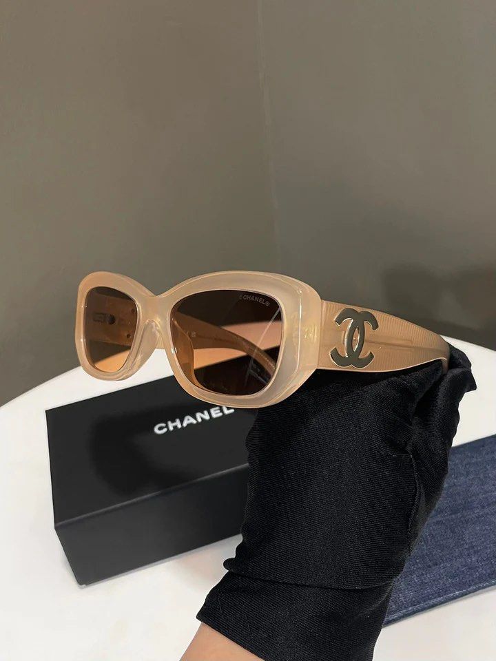 Chanel Cc Rectangle Sunglasses, Luxury, Accessories on Carousell