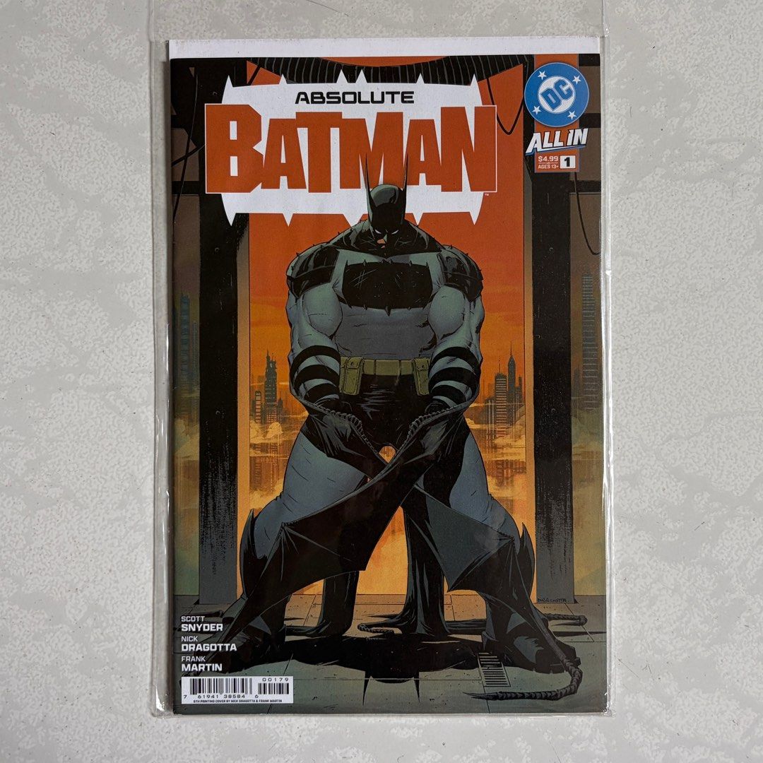 DC COMICS Absolute Batman #1, #2, Hobbies & Toys, Books & Magazines, Comics & Manga on Carousell