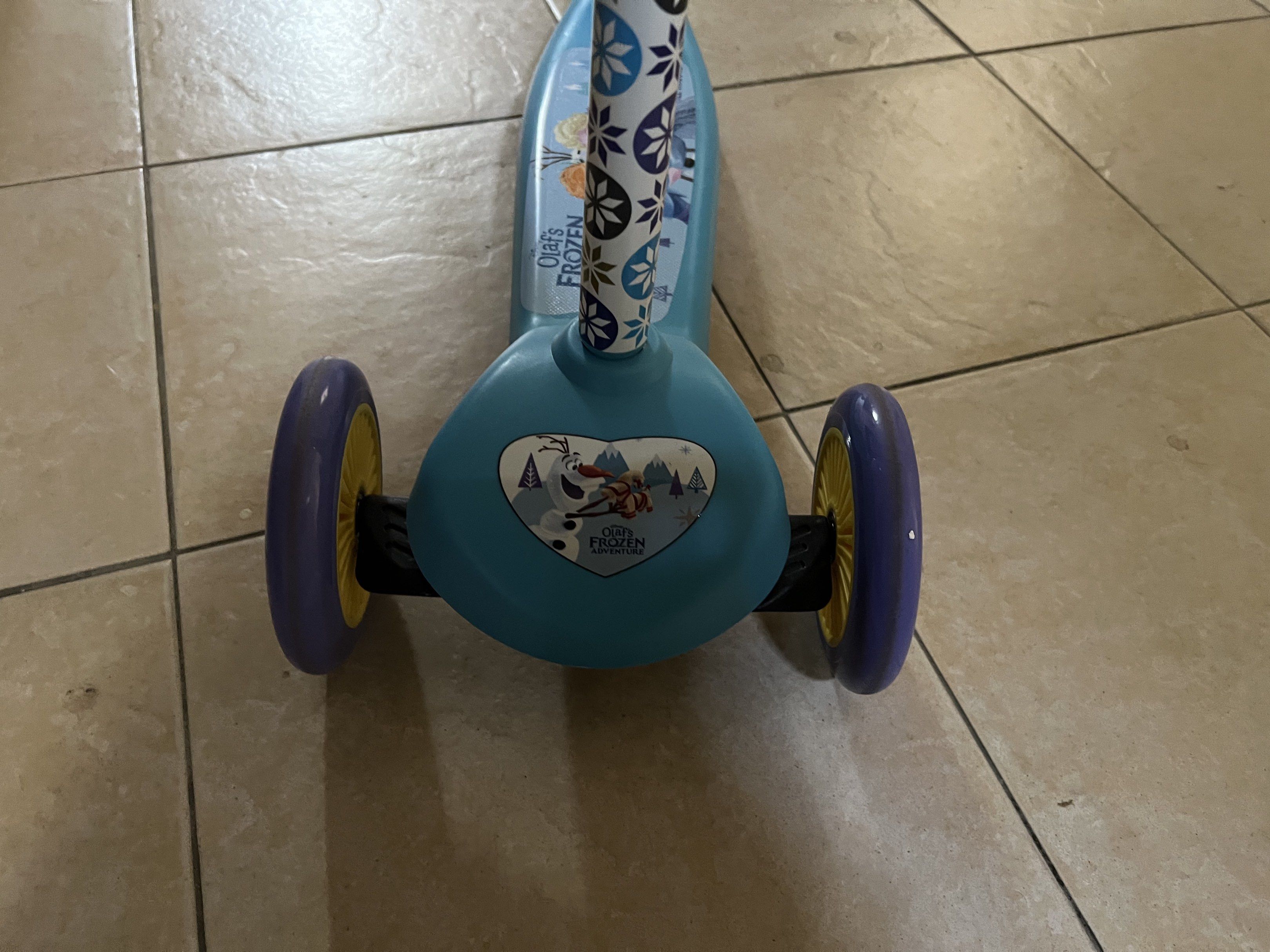 Disney Frozen 3-Wheel Scooter, Sports Equipment, Sports & Games, Skates ...