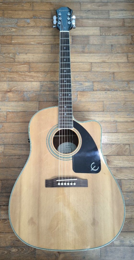 SOLID WOOD Electric Acoustic with LOCKING TUNERS & Gig Bag, Hobbies ...