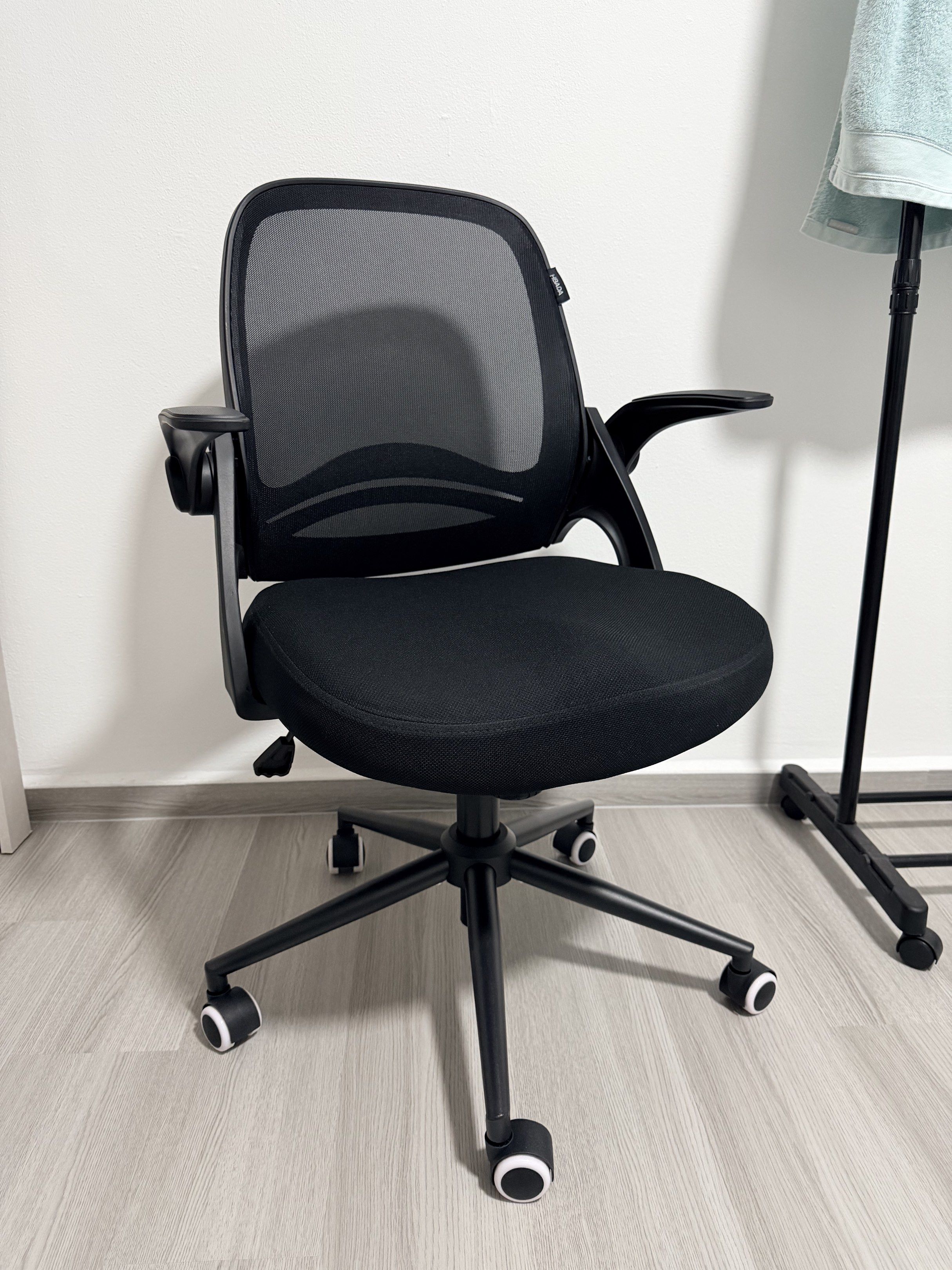 Hbada J1 Ergonomic Office Chair - Black, Furniture & Home Living ...