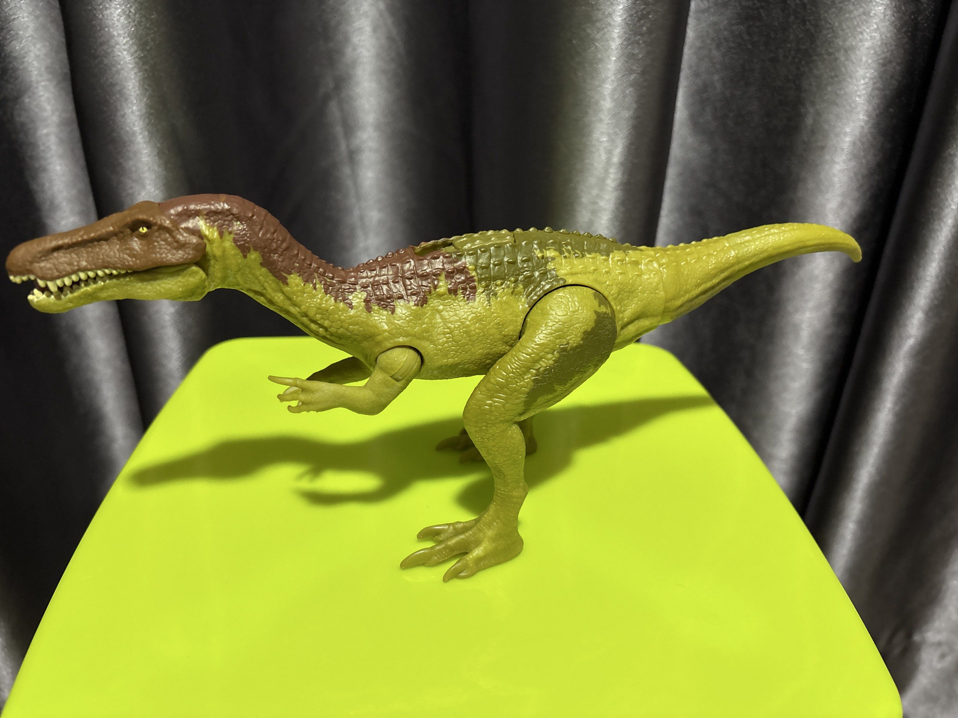 Mattel Jurassic World Camp Cretaceous Baryonyx Limbo, Hobbies & Toys ...