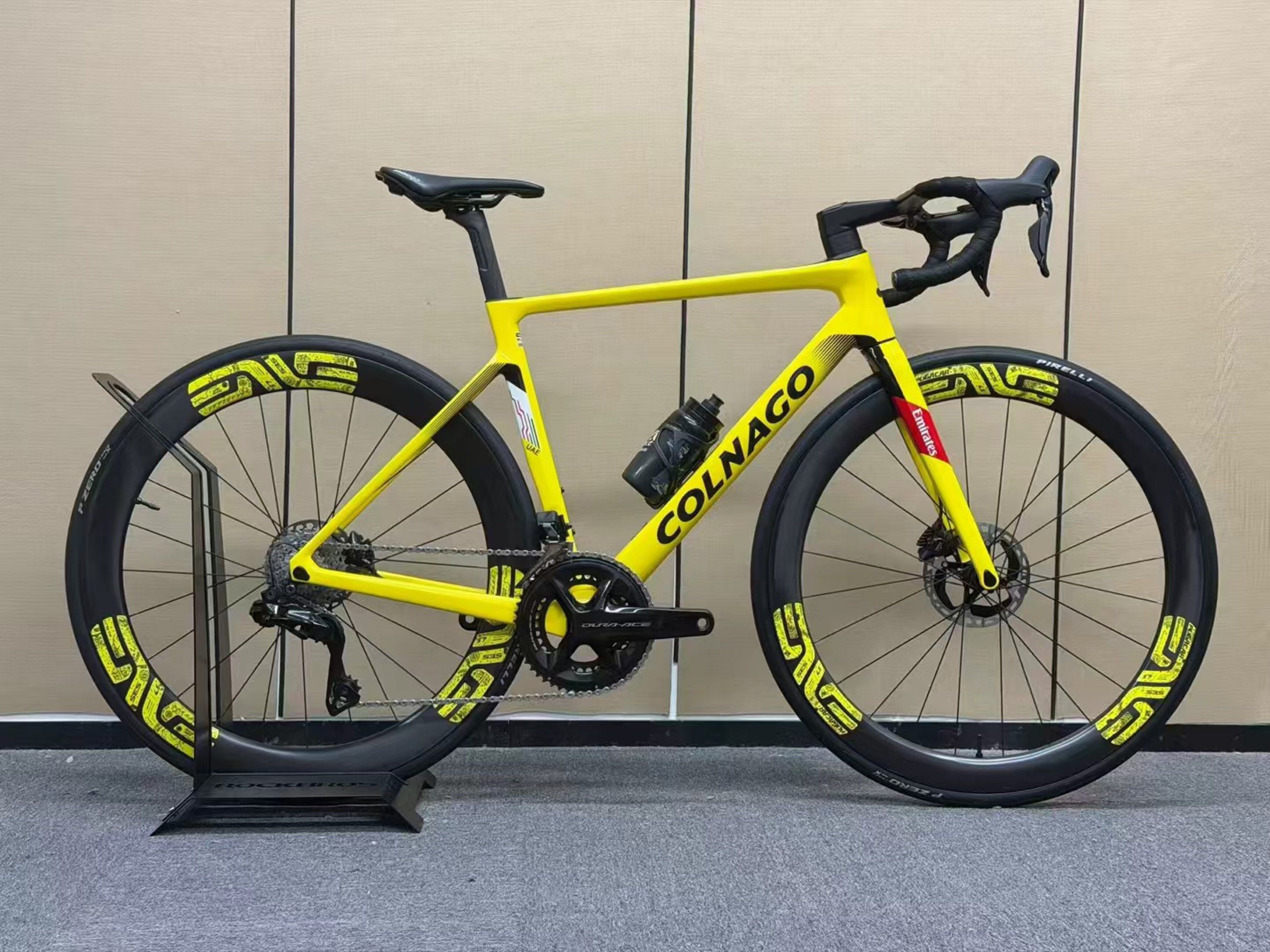 Colnago V4RS TDF Tadej Pogacar Size 485, Sports Equipment, Bicycles ...