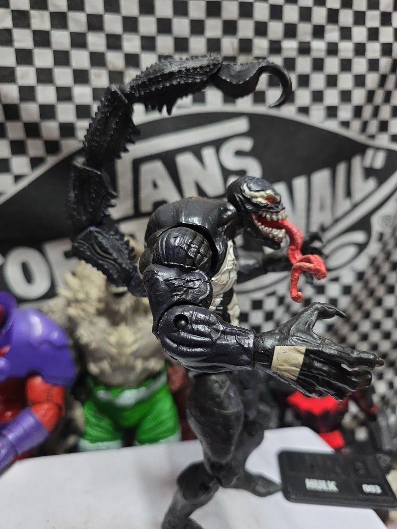 Marvel Legends Venom with Articulated Scorpion Tail, Hobbies & Toys ...