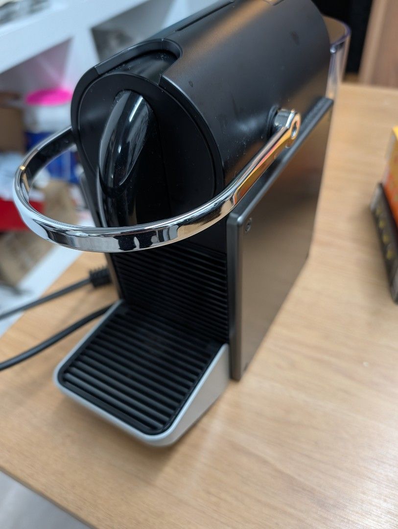 Nespresso Pixie & Aeroccino3 Milk Frother - Black, TV & Home Appliances ...