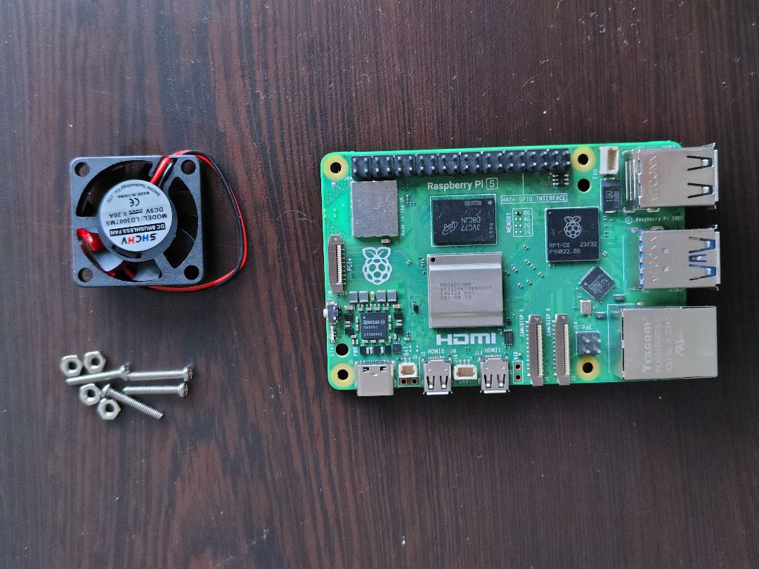 Raspberry Pi 5 Model B 8GB with Fan, Computers & Tech, Parts ...