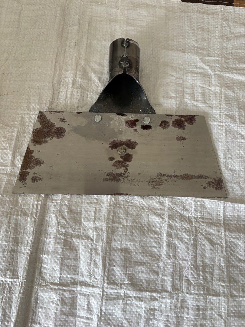 Sharp shovel, Everything Else on Carousell