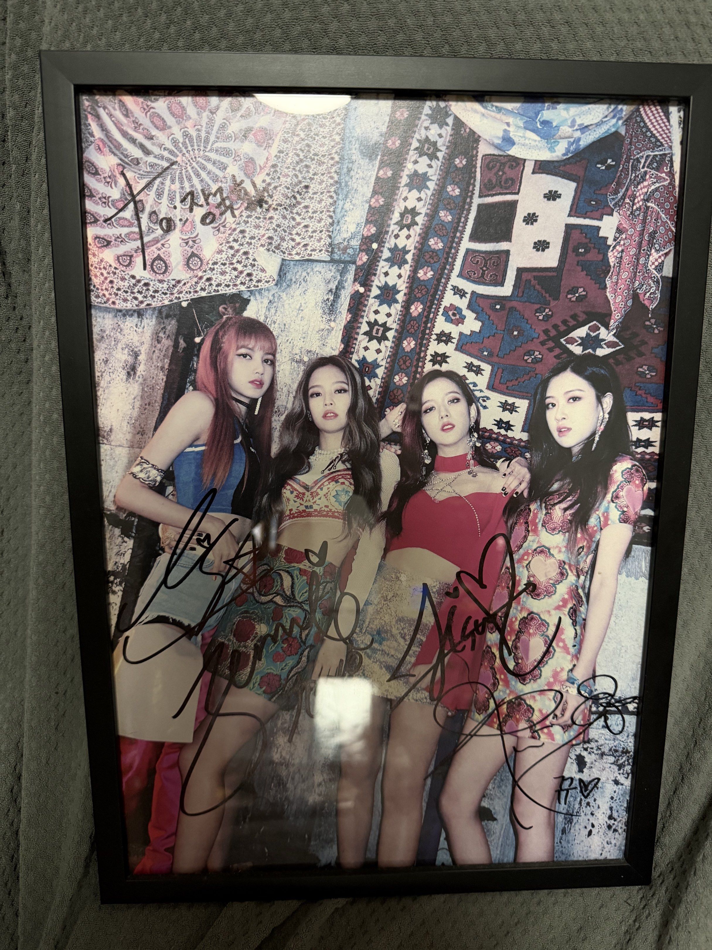 [SIGNED] Blackpink Poster Lisa Jisoo Jennie Rosie, Hobbies & Toys ...