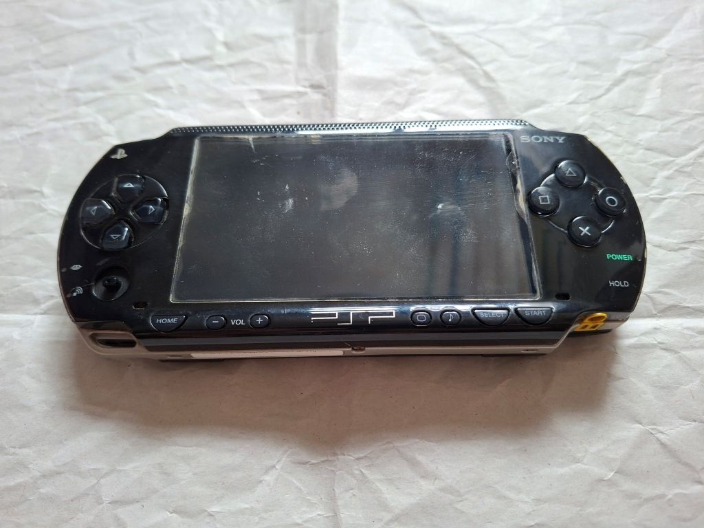 Sony PSP-1006 Black Handheld Console, Video Gaming, Video Game Consoles ...