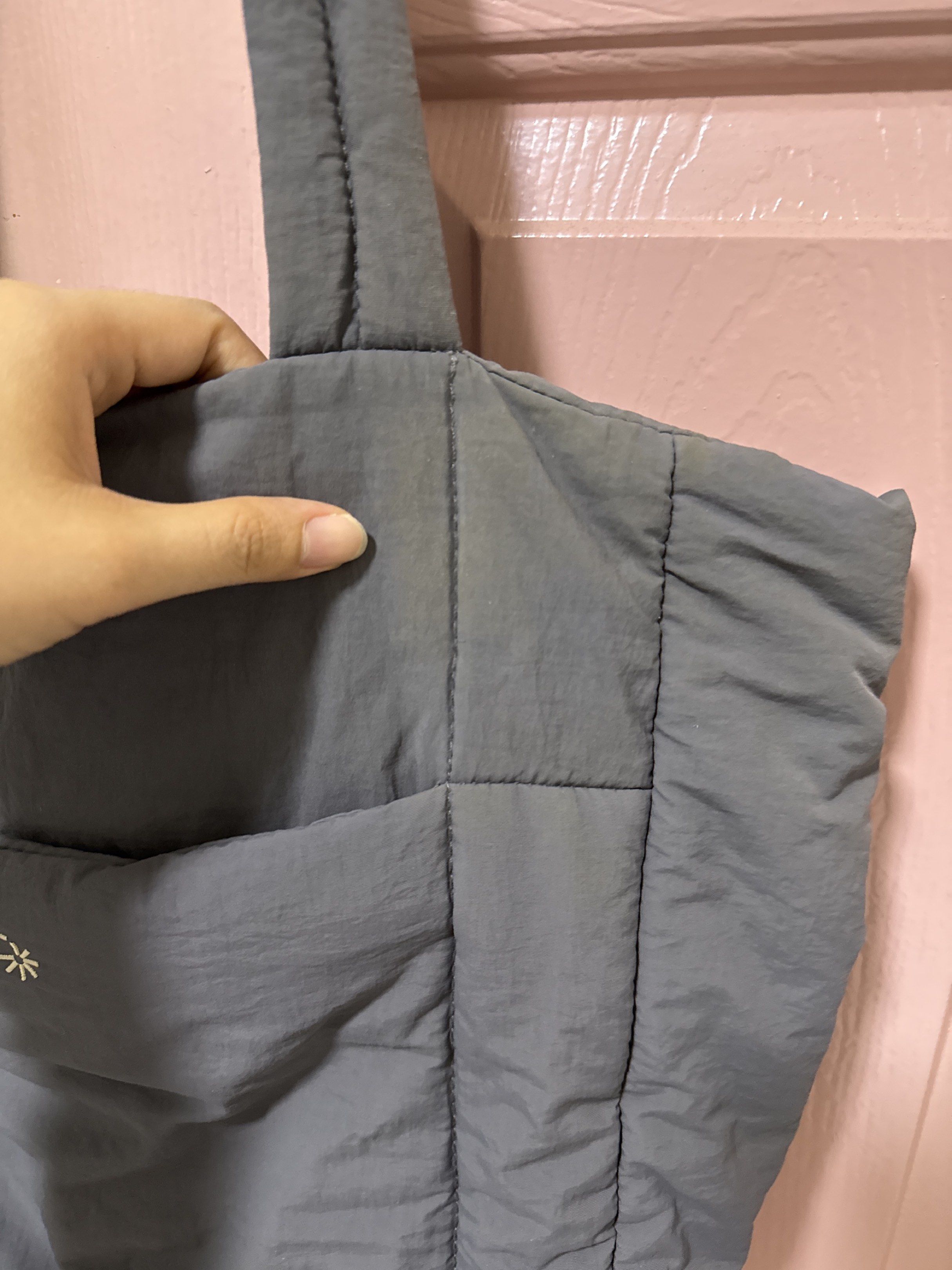 The Paper Bunny - Puffer Shopper Tote in Shadow, Women's Fashion, Bags ...