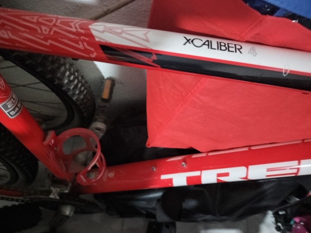 Trek X-Caliber 4 Mountain Bike - Red, Sports Equipment, Bicycles ...