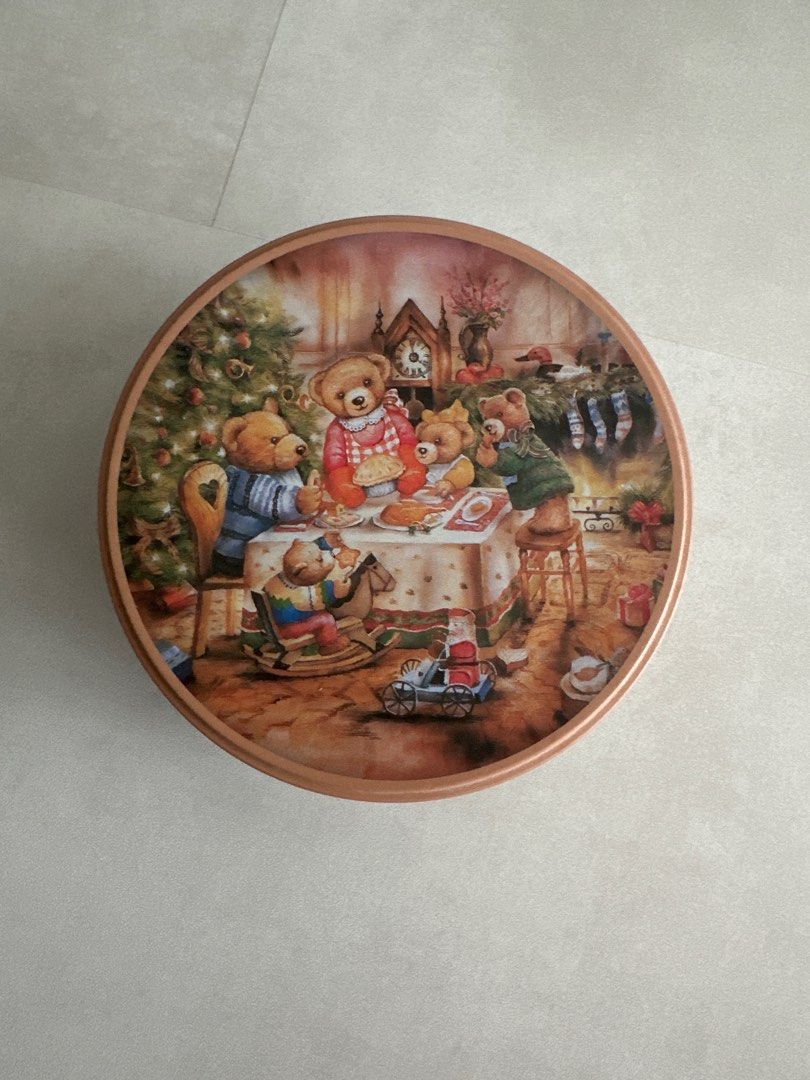 Vintage Christmas Bear Tin Box, Hobbies & Toys, Toys & Games on Carousell