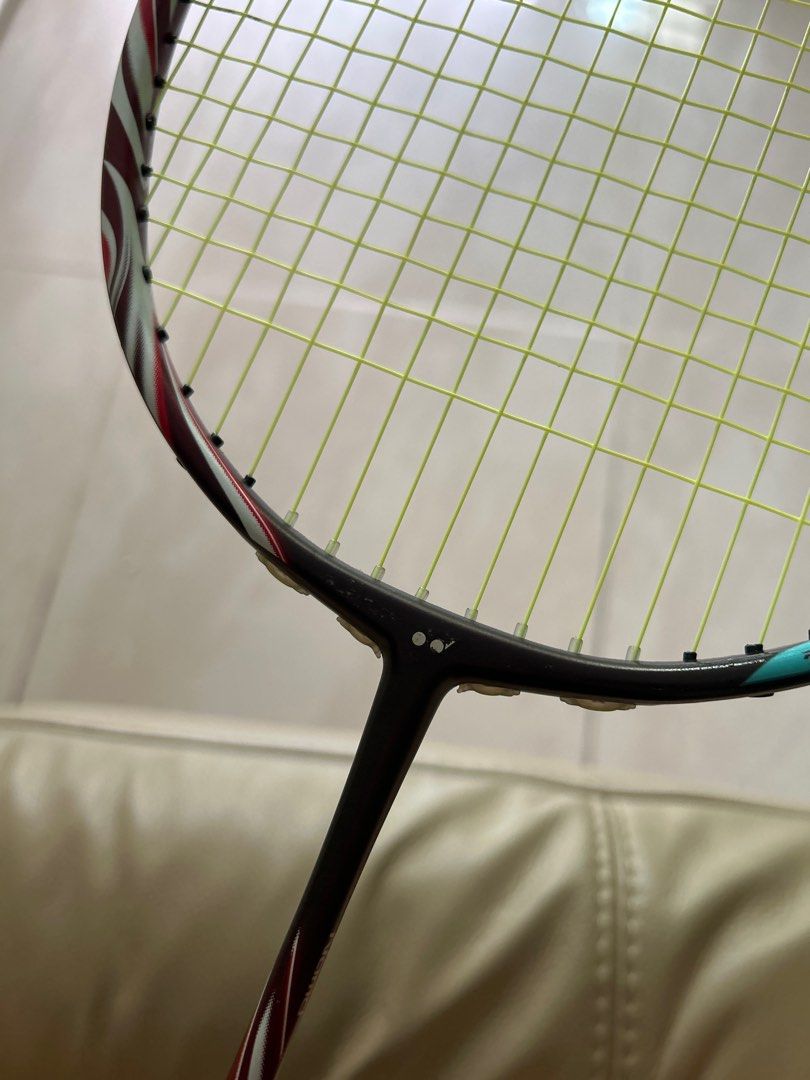 Yonex Astrox 100 Tour, Sports Equipment, Sports & Games, Racket & Ball Sports on Carousell
