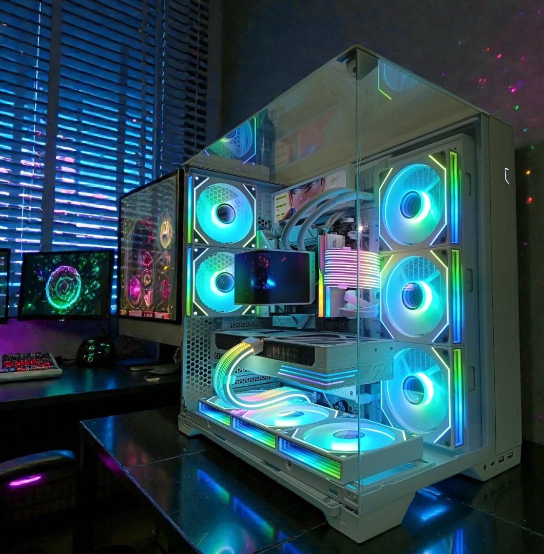 Elegant White Gaming PC | Ryzen 7 7800X3D • RTX 5070 • 32GB DDR5 ...