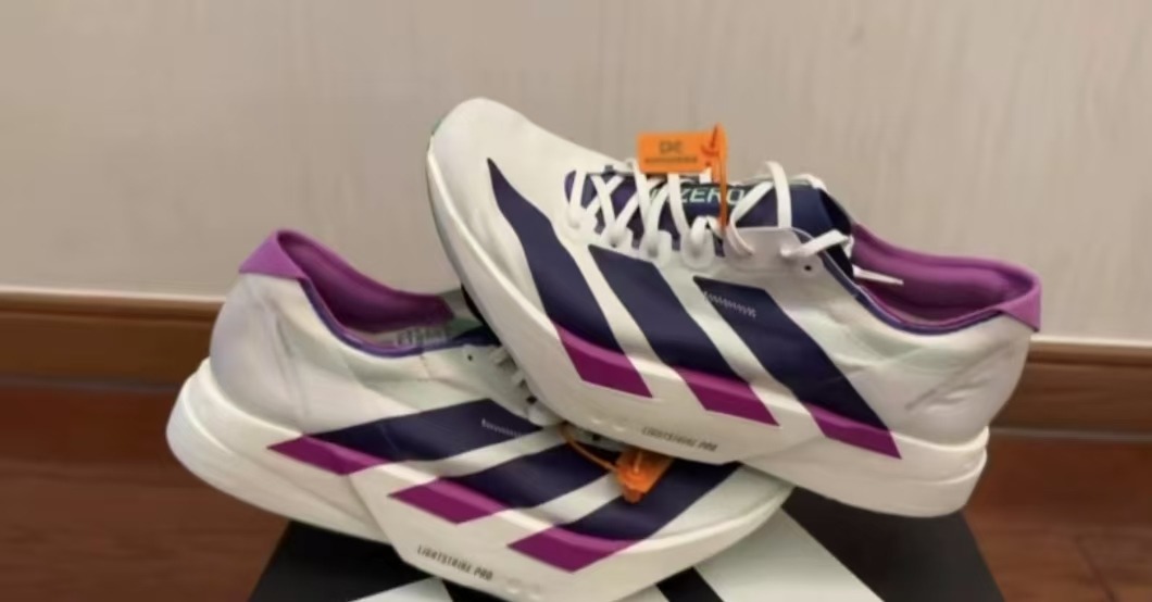 Adidas Adizero Lightstrike Pro 4, Women's Fashion, Footwear, Sneakers ...