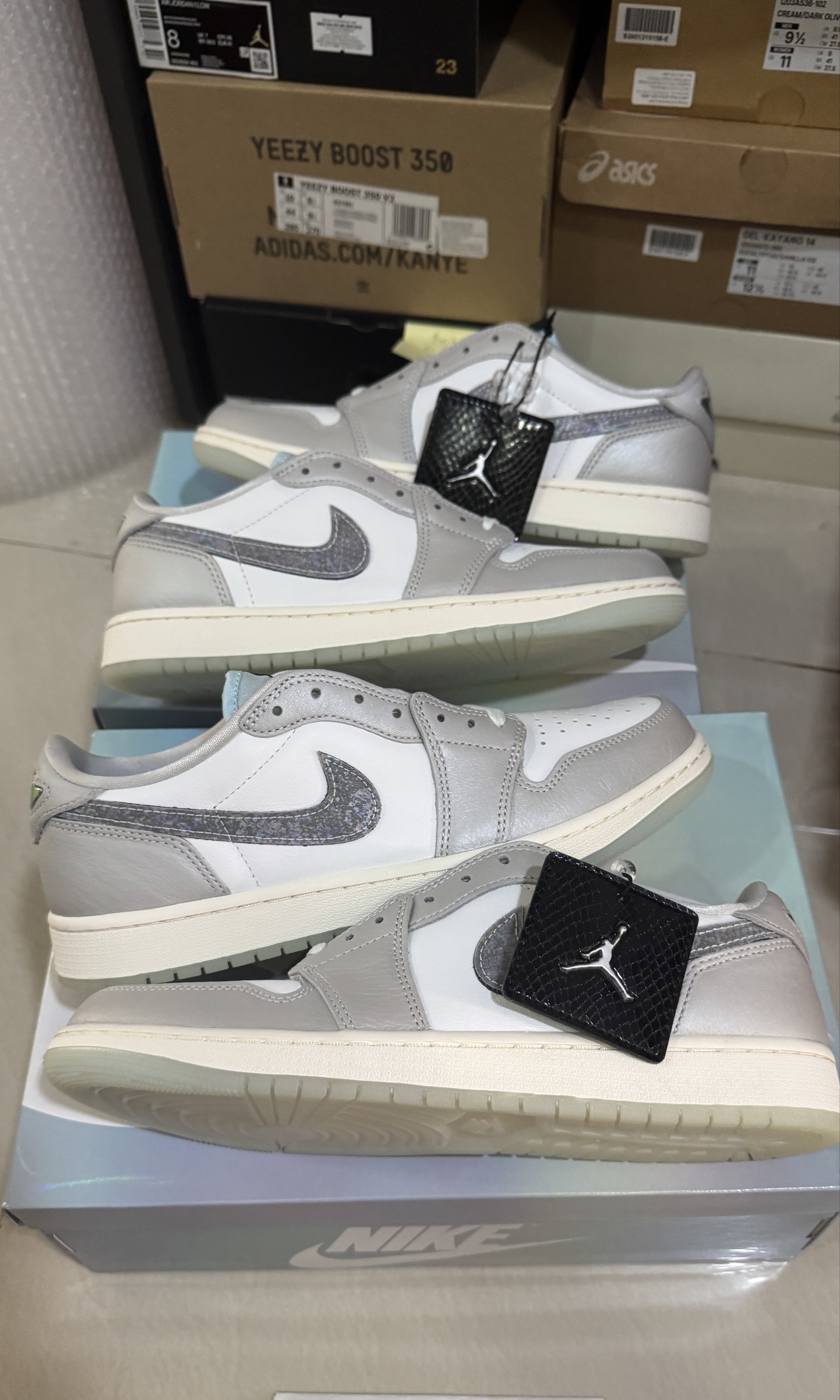 Air Jordan 1 Low Year of Snake, Men's Fashion, Footwear, Sneakers on ...