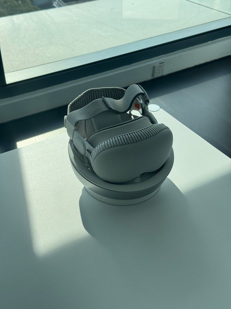 Apple Vision Pro | 256GB | with FREEGIFT, Video Gaming, Gaming ...