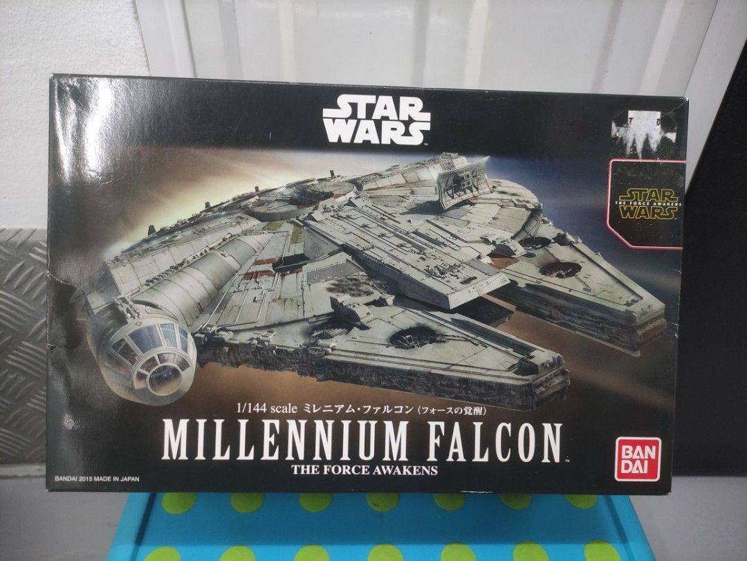 Bandai Star Wars Millennium Falcon Model Kit, Hobbies & Toys, Toys ...